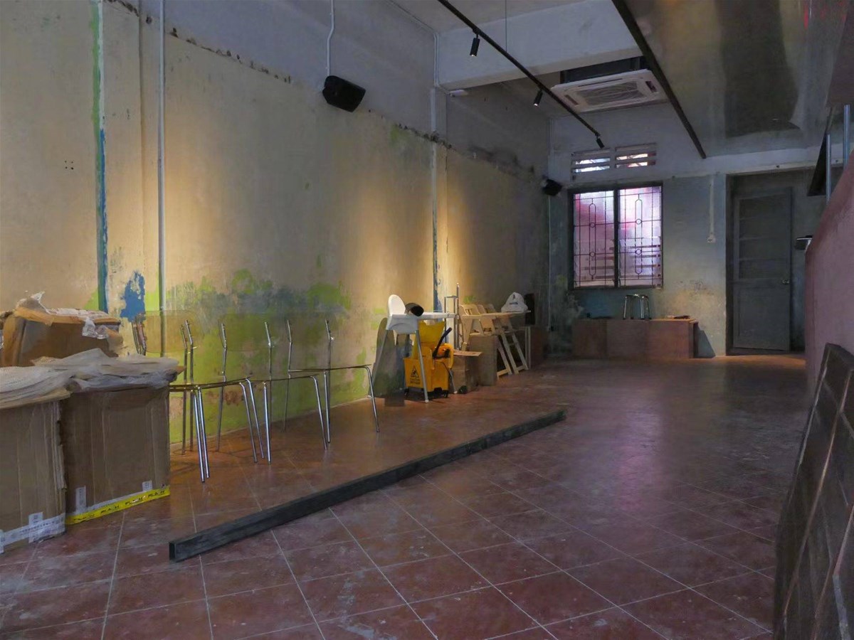 Audio System For Cafe With 3 Zones